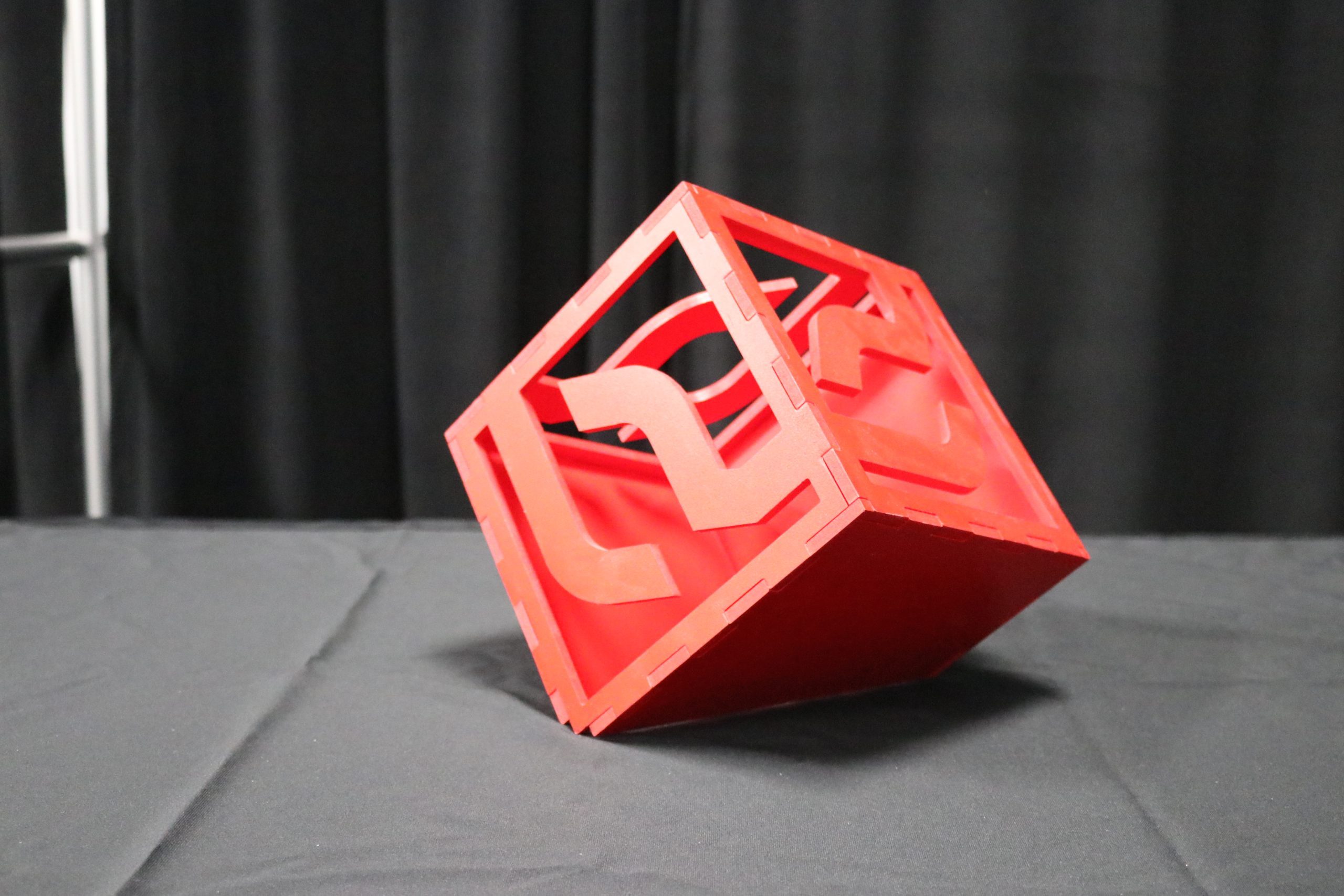 Awards & Tabletops - Endless Edge